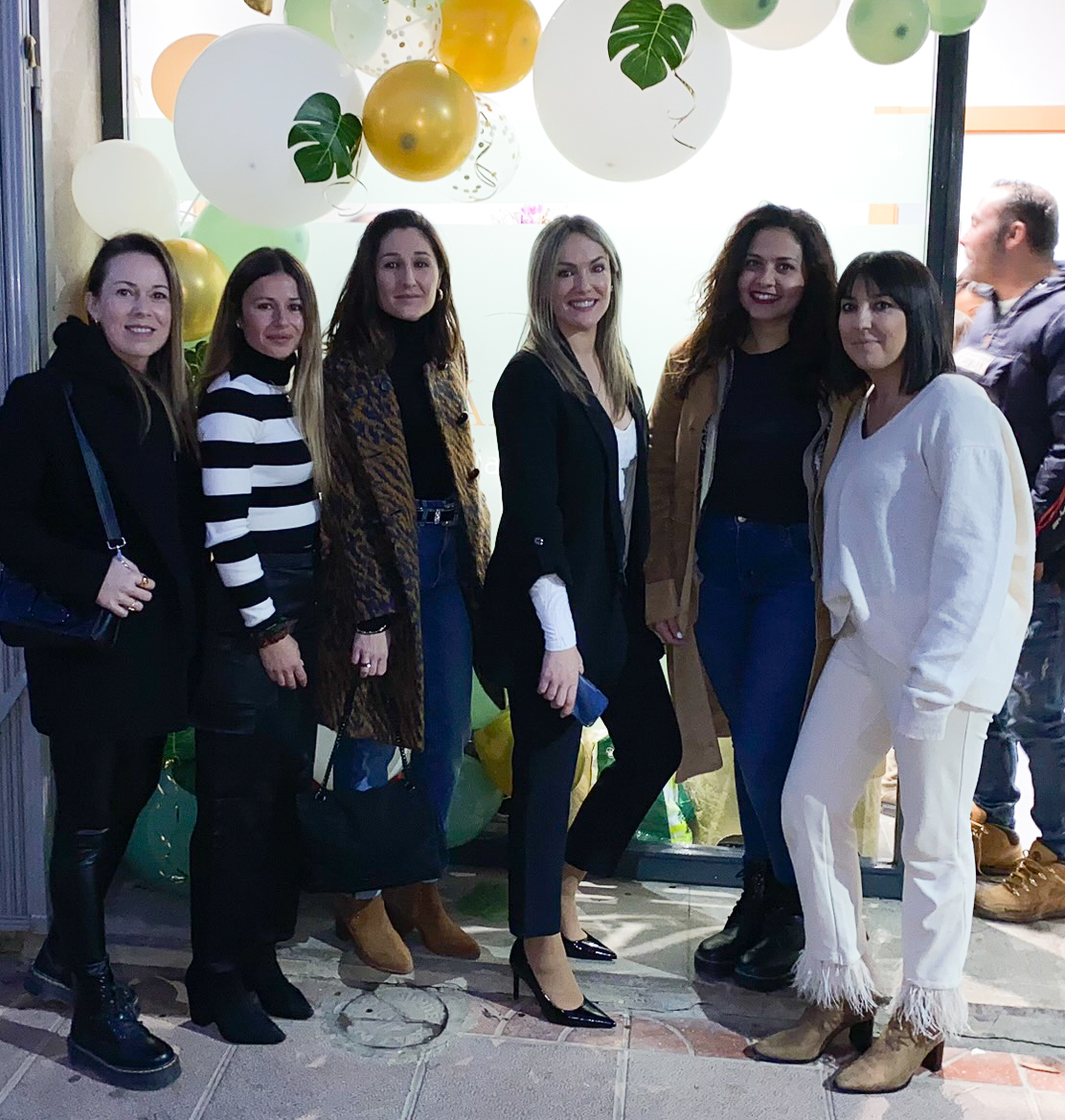 María Sáez inaugura su Clínica en Buñol - hoyunclick